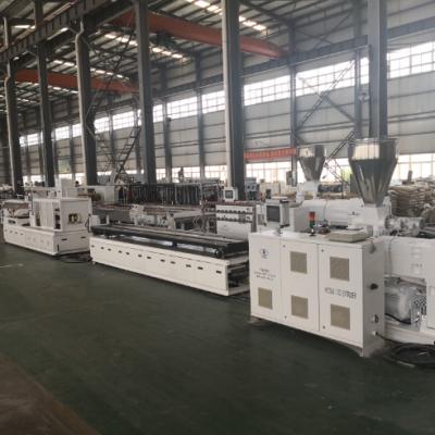 Cina Shenzhen HYPET Linea di estrusione per la produzione di pavimenti in WPC PE One Step, Produttore di linee di produzione per coestrusione WPC in vendita