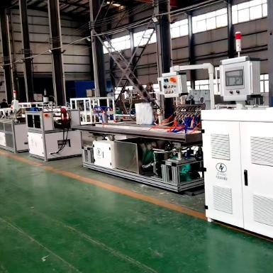 Cina HYPET PVC Corner Bead Trim Angle Profile Extrusion Machine Produttori di macchine per la produzione di prodotti in plastica in vendita