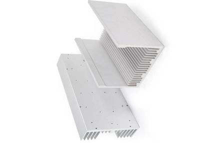 China Hohe Festigkeit T5 Aluminium Extrudiertes Profil CNC-Bearbeitung Aluminium Extrusions angepasst zu verkaufen