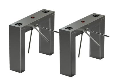 中国 油圧緩衝を締める510mmの腕の三脚の回転木戸の障壁SUS304棒のソレノイド 販売のため