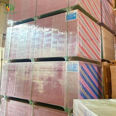 China Op maat gemaakte 9Mm/12Mm/15Mm brandwerend gipswandplank Niet-brandbaar gipskern gipsplank Te koop