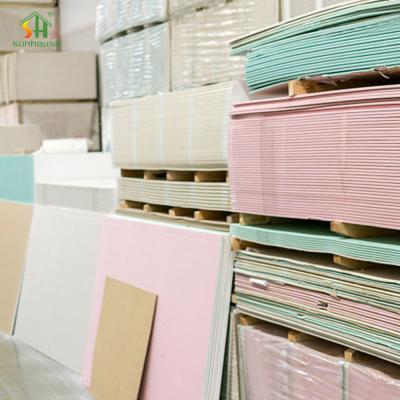 China Standard Gypsum Board for Ceiling and Partition Lightweight Panels Fire Resistant Moisture Resistant Smooth Surface Eco Friendly for sale