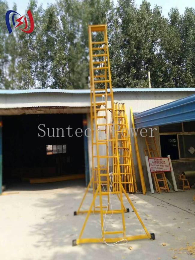 Professional insulated ladder with safety features