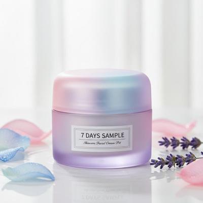China Custom-made Colour Cosmetic Cream Jar with PP Inner Bottle Material and 7 Days Shipping Sample for Skincare Facial Cream Pot for sale