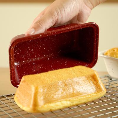 China Brinquedos de cozinha vermelhos 6 polegadas molde de bolo aço carbono pão e torrada molde panela à venda