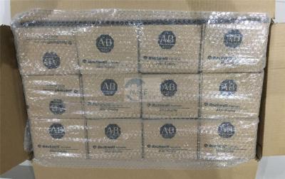 Chine Allen-Bradley 1762-L24AWAR MicroLogix 1200 24 contrôleurs 1762L24AWAR de point à vendre