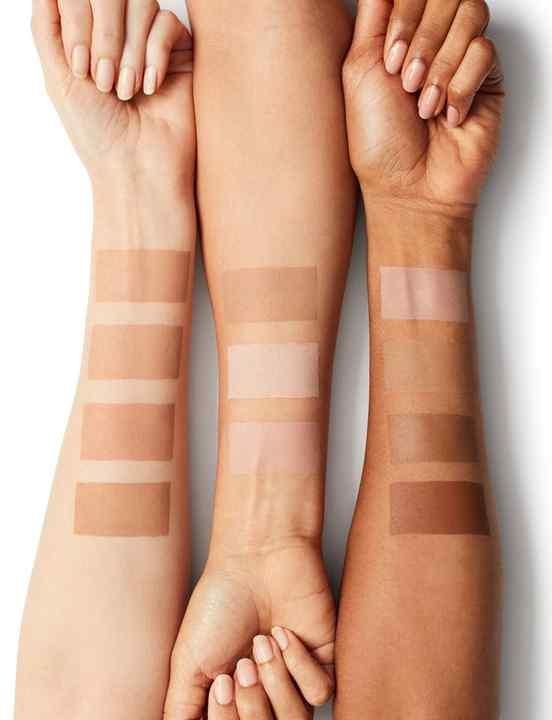 Beige Liquid Foundation with Pore Feature OEM/ODM Service Custom Formula Private Label No Logo Bulk B2B Supply