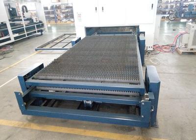 Cina attrezzatura di taglio del laser del metallo 4000w, macchina 1500x3000mm della taglierina del laser della fibra di CNC in vendita