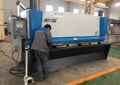 Cina macchina di taglio della ghigliottina idraulica di 6mm per il taglio della funzione di ripetizione di alluminio di sequenza in vendita