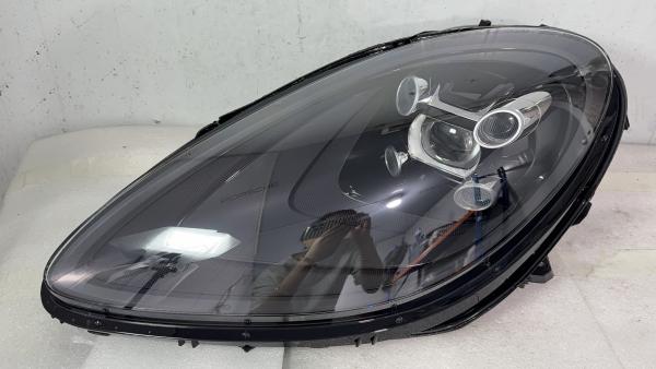 Quality 2018- 2021 Porsche Headlights Old Maca Left Headlight Long Lifespan for sale