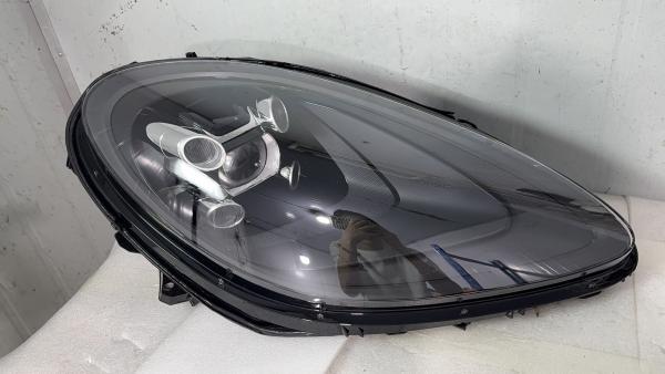 Quality 2018-2021 Old Maca Right Side Headlight Assembly Waterproof for sale