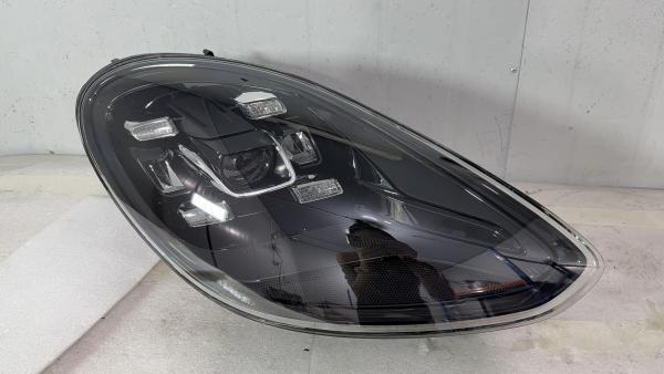 Quality 2019-2023 Porsche Headlight Panamera 971 Right Headlamp Low Configuration for sale