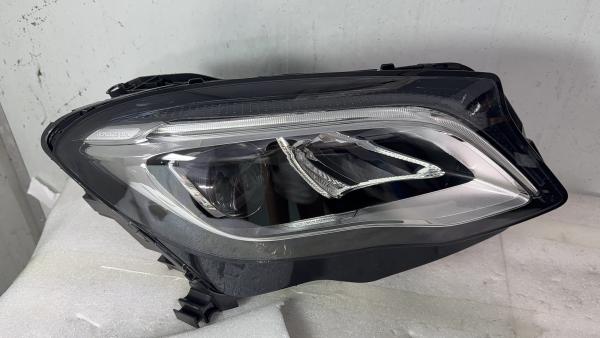 Quality 2018- 2019  new 156 right headlight Part number: A15690-67600 for sale