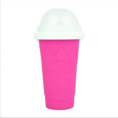 Cina Capo DIY Slushie Maker Cup Magic Slushy Maker Squeeze Cup Summer Quick Frozen Cooling Smoothie Pinch Cup in vendita