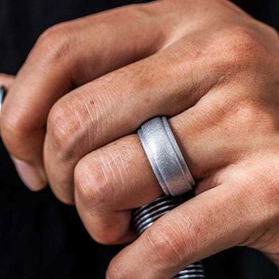 China Silicone Wedding Ring for Men Step Edge Sleek Design 4 Packs Singles Moulding Service for sale