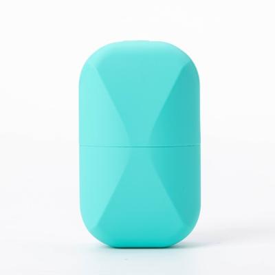 Cina Facial Cooling Eye Body Skin Care Lift Glass For Ice Globes Roller di ghiaccio in silicone in vendita