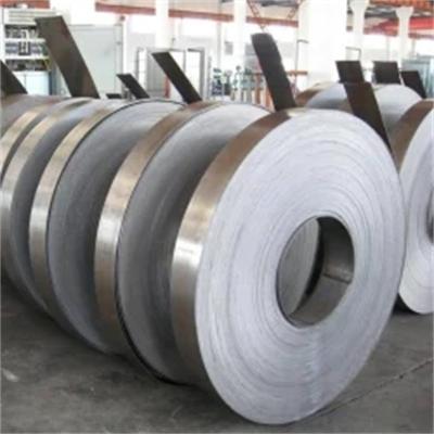 Cina 6mm 201 Lamiera in acciaio inossidabile 20mm Larghezza DIN Striscia d'acciaio decorativa Colore nastro bianco in vendita