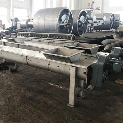 Cina Convogliatore a coclea senza albero orizzontale per fanghi in acciaio al carbonio mobile in vendita