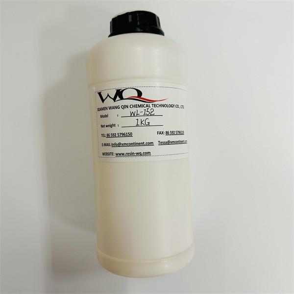 Resina poliestere autoemulsionante ad alta flessibilità per rivestimento in bobina e finitura lucida