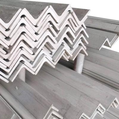 Cina BA Surface 2B Surface Stainless Steel Angle Bar Natural Color Hot Rolled in vendita