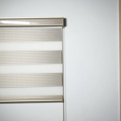 Cina Ciechi orizzontali della tenda di finestra di rotolamento di notte di giorno di Sunproof in vendita