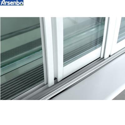 Cina Piccolo contatore pratico dell'esposizione del dolce 50HZ, vetrina di vetro verticale del dolce del refrigeratore in vendita