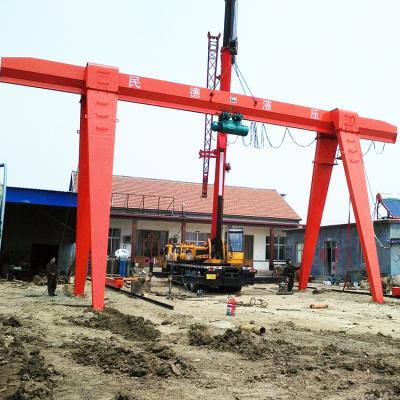 Cina Gru a cavalletto elettrica della gru 550KN con 0-15m lunghezza & telecomando a mensola in vendita