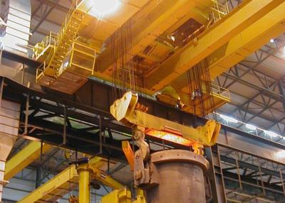 中国 電気橋天井クレーンの持ち上がる金属装置冶金学のための5トン 販売のため