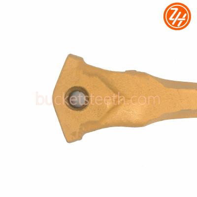 China Equipamento resistente HYUNDAI de Bucket Teeth Heavy da máquina escavadora da abrasão E161-3027RC R200 R210 R220 de SHANTUI à venda