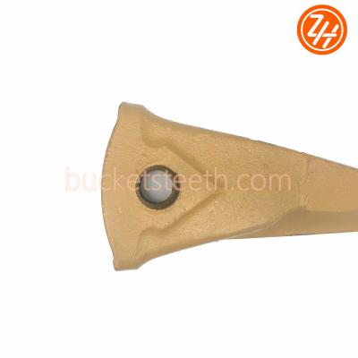 中国 SHANTUIの摩耗抵抗力がある205-70-19570 Pc200TL Ex200 Sy215の掘削機のバケツのトラの歯の重い装置小松 販売のため