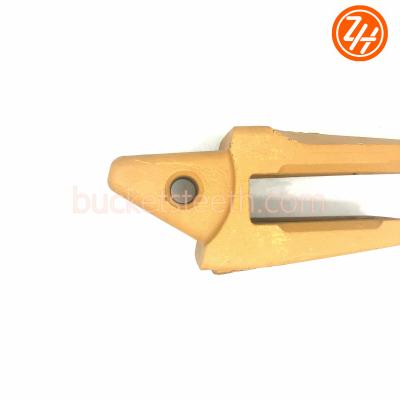 China 207-939-3120-40 PC300 a máquina escavadora Bucket Teeth Adapter revestiu a carcaça de areia à venda