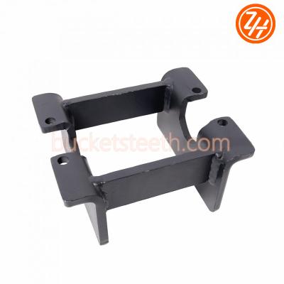 Cina Pezzi di ricambio di Track Link Guard K1039980A 160617-00349 K1036003C Doosan dell'escavatore DH55 in vendita