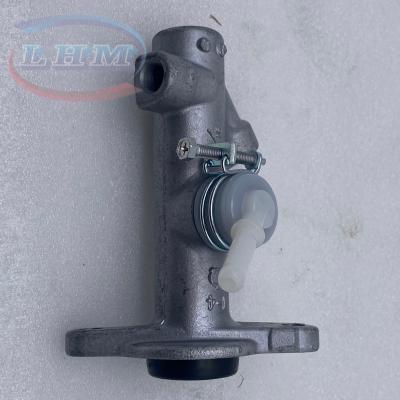 Cina 8-98062276-0 Auto Part Clutch Master Cylinder For Isuzu NPR  8-98062276-0 in vendita
