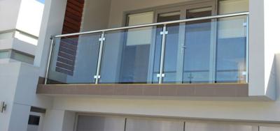 China Modern Design Balcony / Terrace / Deck Balustrade with Stainless Steel 304 Top Handrail for sale