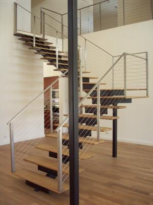 China Easy Installed Staircase Design for With Wood Step and Stainless Steel Railing for sale