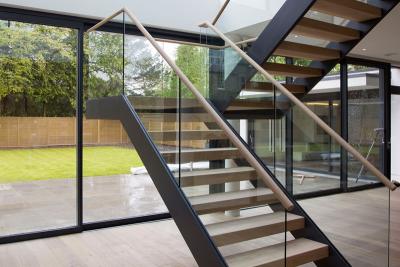 China Modern Straight Staircase Design With Glass Railing and Wood Tread for sale