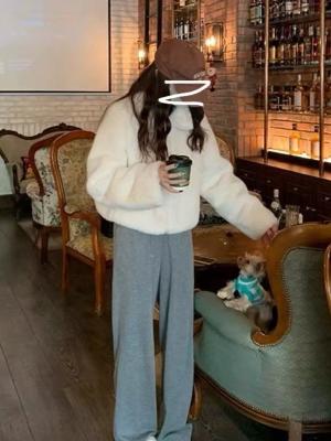 China Women's Cream Faux Fur Cropped Jacket for sale