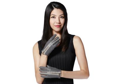 Cina Guanti di azionamento di cuoio delle signore della pelle di capra di modo con il motore di riciclaggio del guanto della chiusura lampo del metallo in vendita