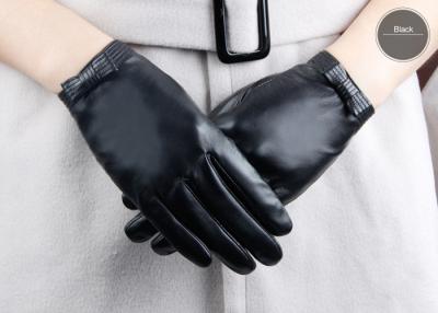 Cina Guanti di cuoio di Bowknot del touch screen alla moda di cuoio del polsino per le donne/signora/ragazze in vendita