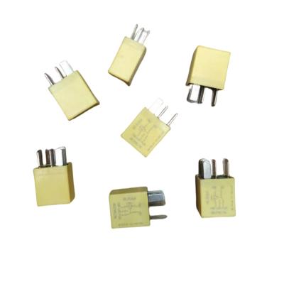 Китай Автозапчасти Реле 12В 25А 5-плюс Желтый для Peugeot 508 Citroen C5 OE 9673062180 6555HJ 9620220980 продается