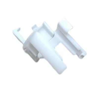 China Car Parts Gasoline Filter Support Clamp For Peugeot 4008 5008 Citroen C5AIRCROSS OE YL00326480 for sale