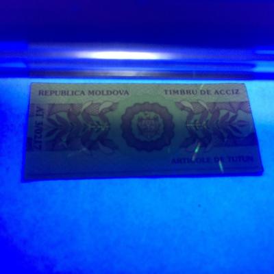 China Custom Die Cut Self Adhesive Security Labels with 7-14 Days Delivery and 5,000,000 Pcs/day Supply in Various Sizes for sale