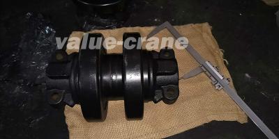 China Kobelco PH320 good quality track roller for crawler crane undercarriage spare  parts, for sale