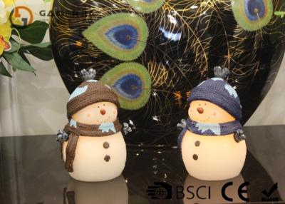 Cina Il pupazzo di neve sveglio ha modellato la candela di Natale LED per la decorazione di stagione in vendita