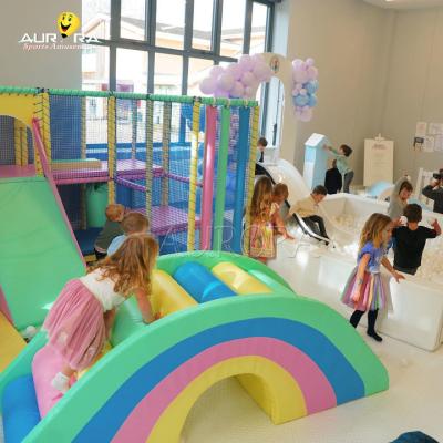 Cina Giocare soft in ambienti chiusi Parco giochi all'aperto Festa Noleggio attrezzature per giochi tappeti da gioco pozzi da palla in vendita