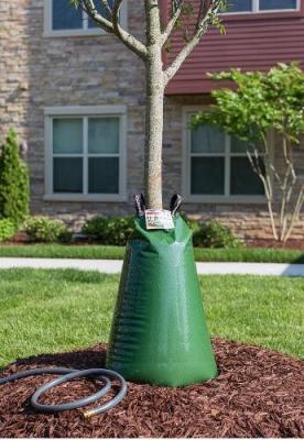 Cina Sacchetti per alberi autoirrigabili da 35 galloni, sacchetti per alberi da giardino e da strada ad irrigazione lenta in vendita