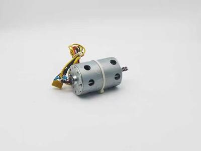 Cina Potere 300-1200W di tensione 100-240V del motore della spazzola di CC usato per l'apparecchio per distruggere i documenti in vendita