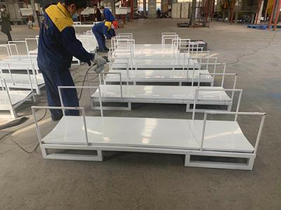Cina Scaffalature portatili pesanti 1000 kg Capacità di carico 2000 mm Altezza del palo 200 mm Diametro della ruota in vendita