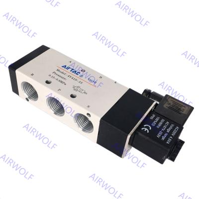 Cina 4V400 Serie AIRTAC Lega di alluminio 5/2 via, 5/3 via Valvole solenoide elettriche 1/2" Port Size con 0.15 ~ 0.8MPa pressione di funzionamento e -20 ~ + 70 °C gamma di temperatura di lavoro in vendita