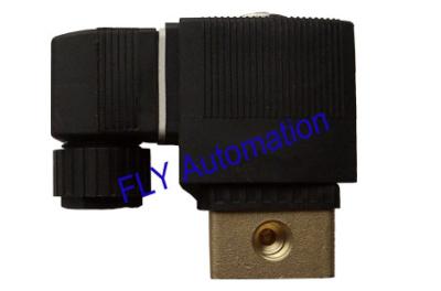 China 1/8" 1/4" dos maneras válvulas controladas del solenoide neumático de cobre amarillo de 6013 series en venta